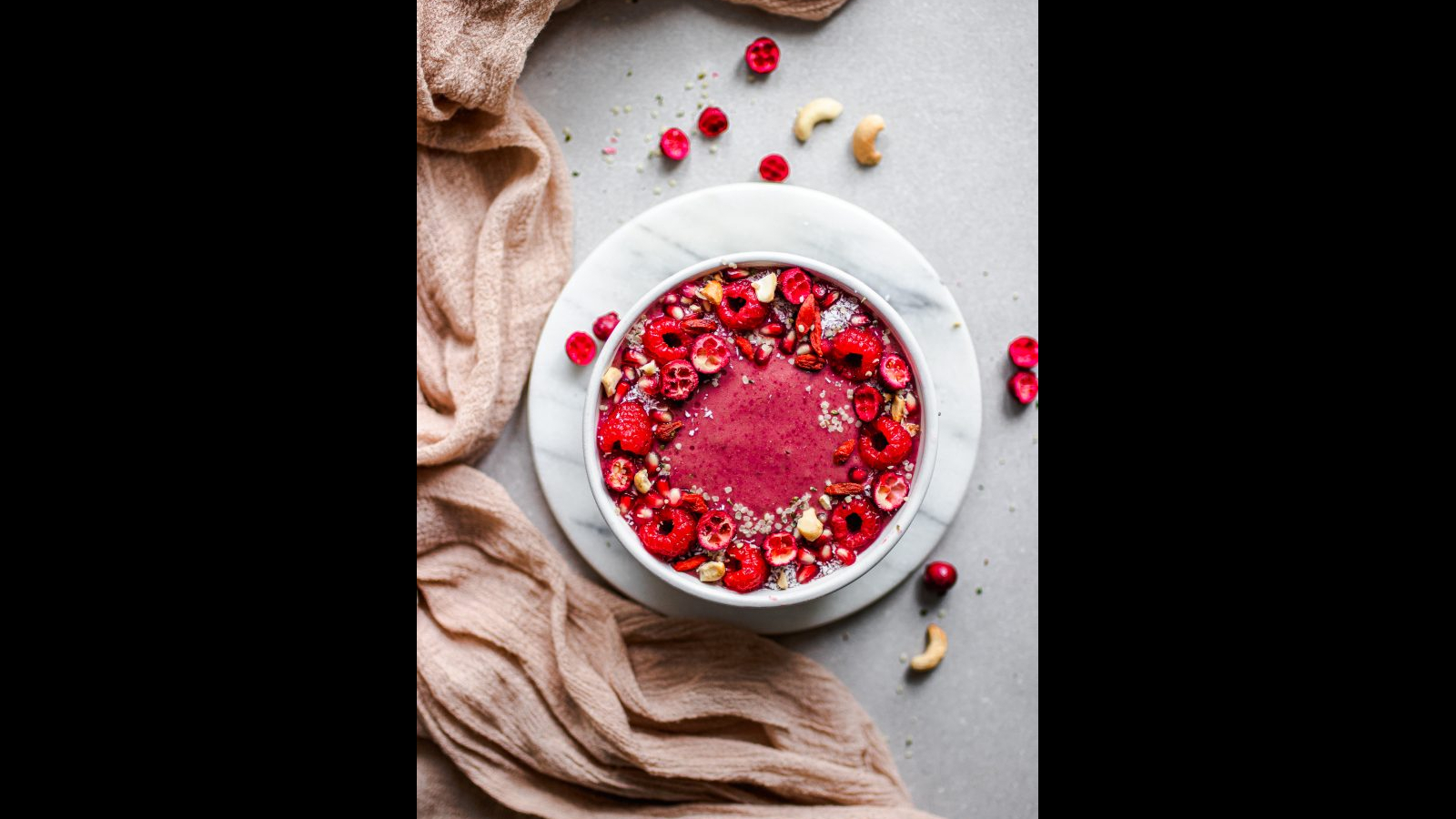 Ruby Red Smoothie Bowl | Murielle Banackissa