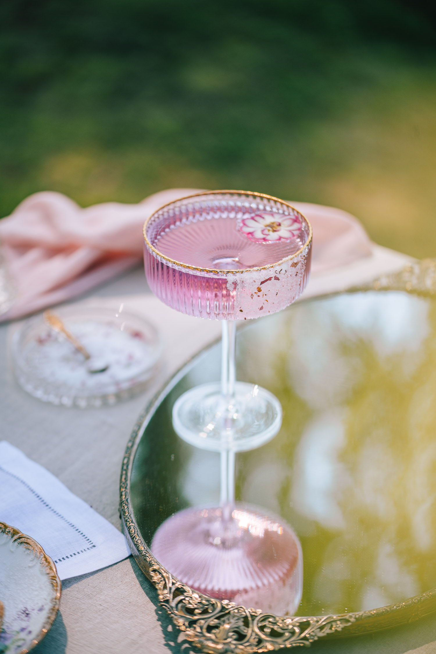 Rose Gin Tonic | Murielle Banackissa